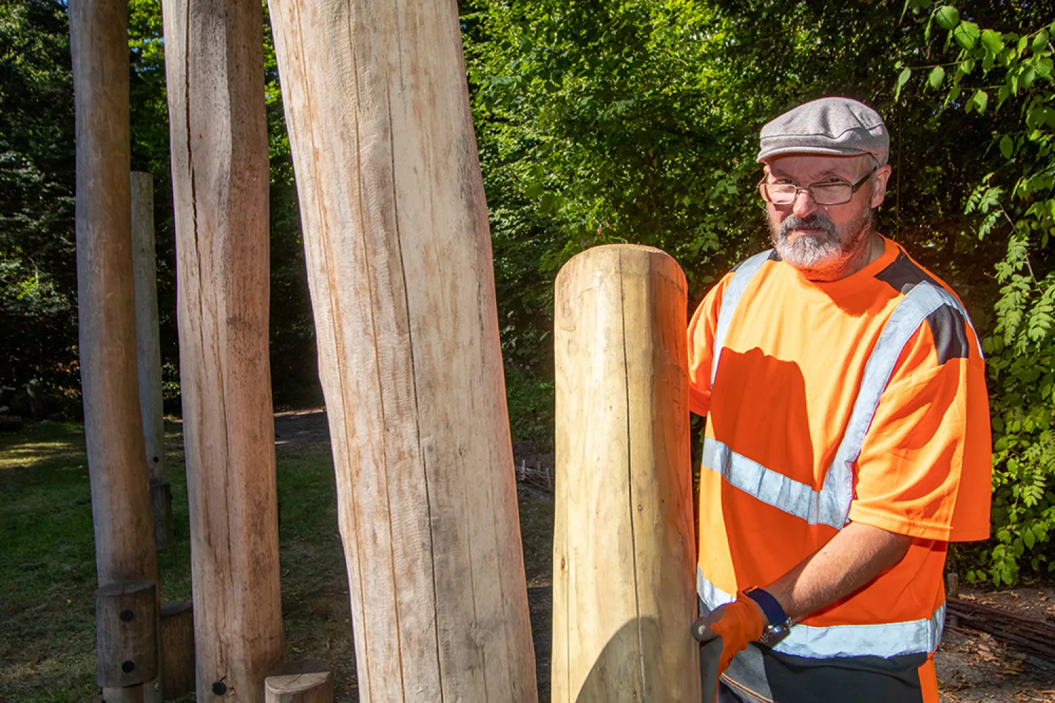 Helfer in Holz Helfer in Holz